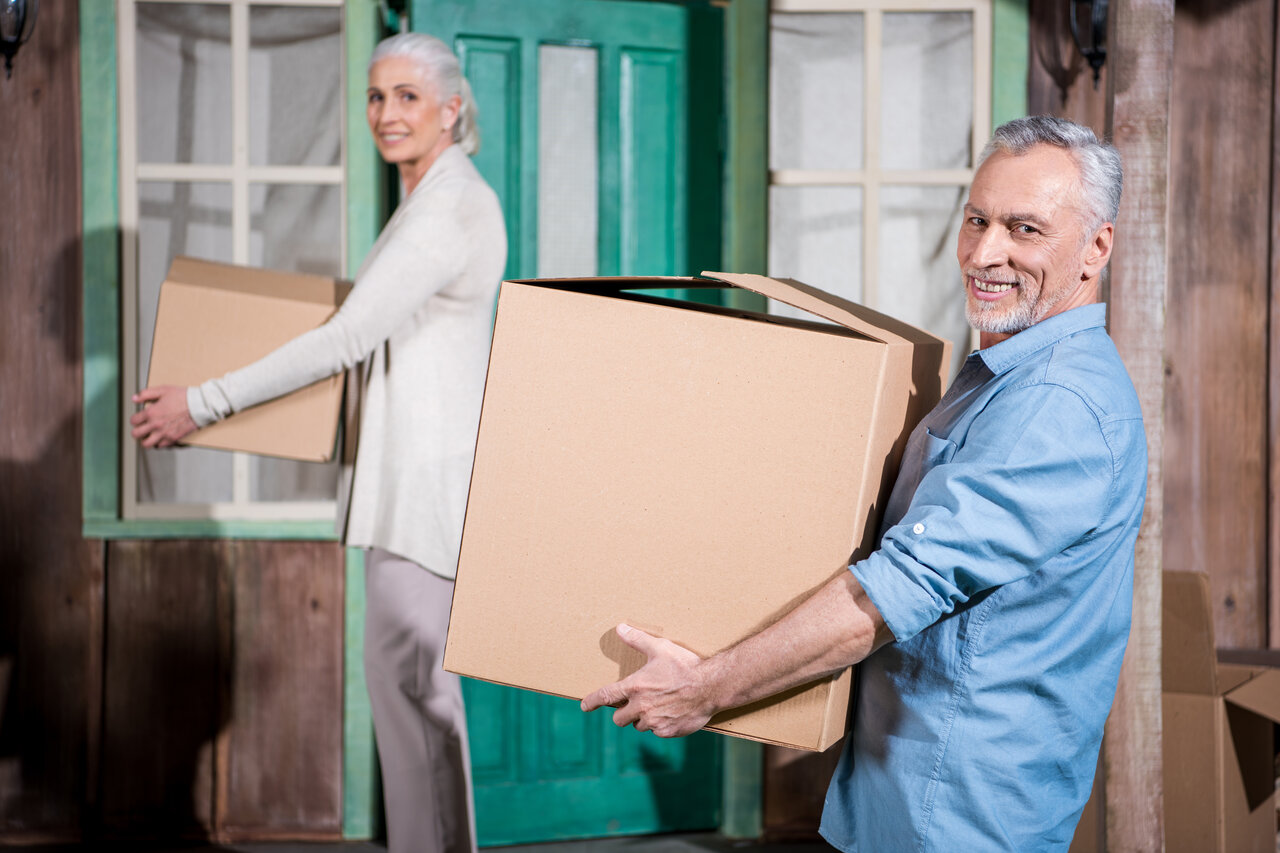 4 Benefits of Downsizing in Edmonton for Seniors - Asr Moving
